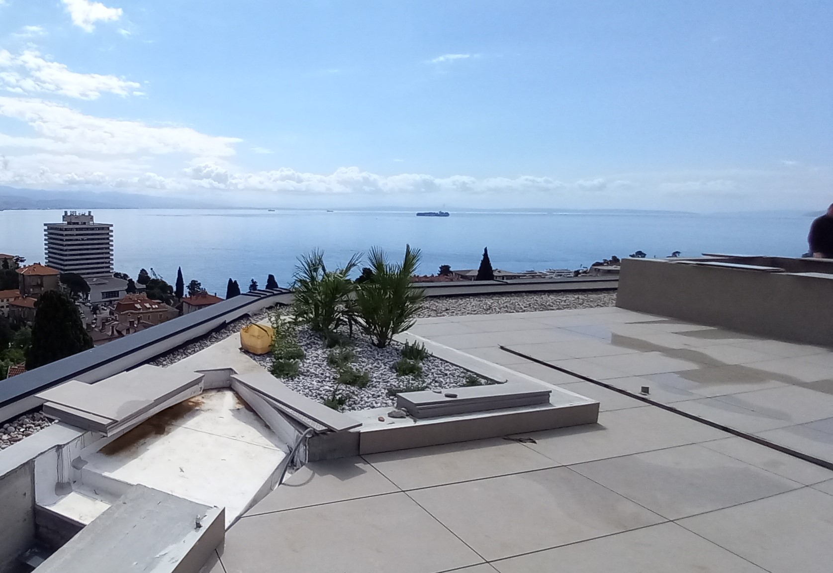 Meerblick-Terrassen in Opatija: Eleganz und Funktionalität mit UPTEC ...